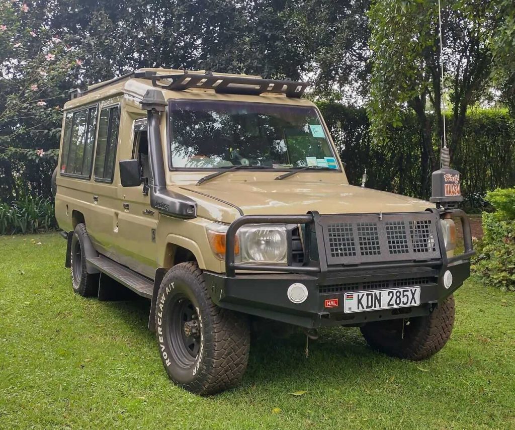 Toyota Land Cruiser 4x4 Jeep Tour Van Hire - African Wattle Safaris